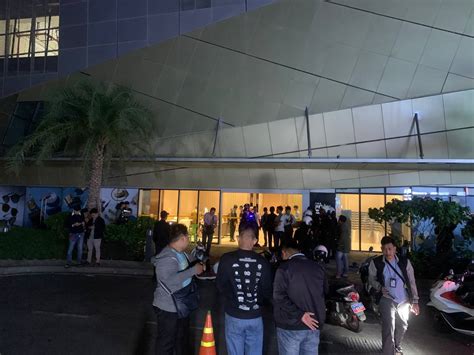 🔴បើករថយន្តដឹកជនរងគ្រោះមកទម្លាក់ចោលរួចបាញ់៣គ្រាប់ផ្ទួនៗបណ្ដាលឱ្យស្លាប់ សារព័ត៌មាន នគរវត្ត