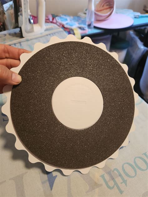 Omnigrid® 360 Rotating Cutting Mat 8 Diameter