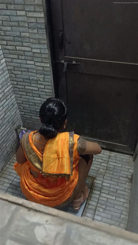 Desi Aunty Spy Pissing ThisVid Com