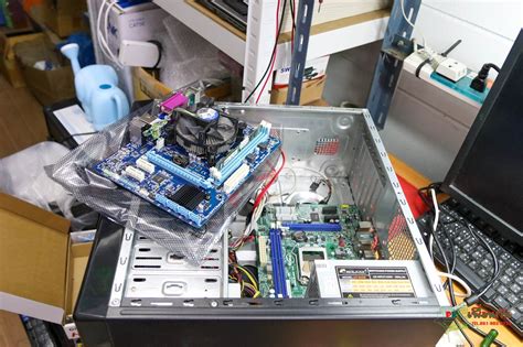 เปลี่ยนเมนบอร์ด Socket 1155 ยังพอหาบอร์ดได้อยู่ ร้านเพื่อนกัน คอมพิวเตอร์ ร่มเกล้า