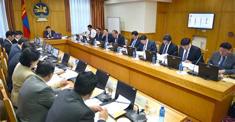 “Долоон өндөгтэй доголон шаазгайн үлгэр” буюу Ч Сайханбилэгийн Засгийн газар · Dorgio Mn