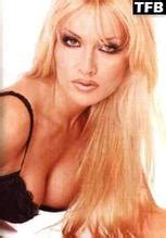 EMMA NOBLE Nude AZNude