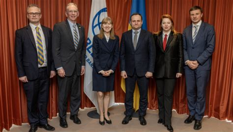 Світовий банк продовжить підтримку проєктів відновлення в Україні Читайте на Ukr Net