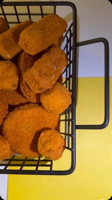 ‎سوخاری پدر خوب‎ ‎بابا زندگی دو روزه بیا با هم سوخاری بخوریم و حالشو