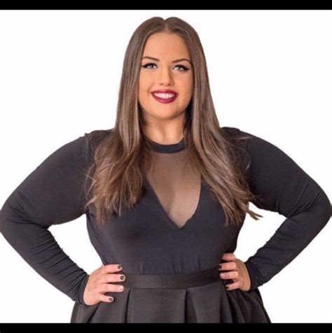 Модел ли Ето с какво всъщност си вади хляба пухкавелката Веселка от Биг Брадър За Жената