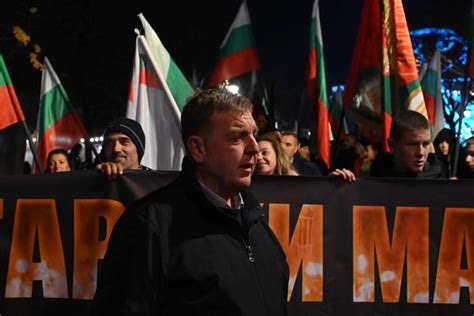 Красимир Каракачанов Правителството има интерес да вдигат цените