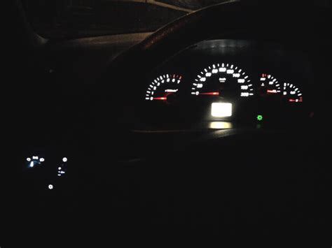 Подсветочка — Lada Приора седан, 1,6 л, 2010 года | стайлинг | DRIVE2