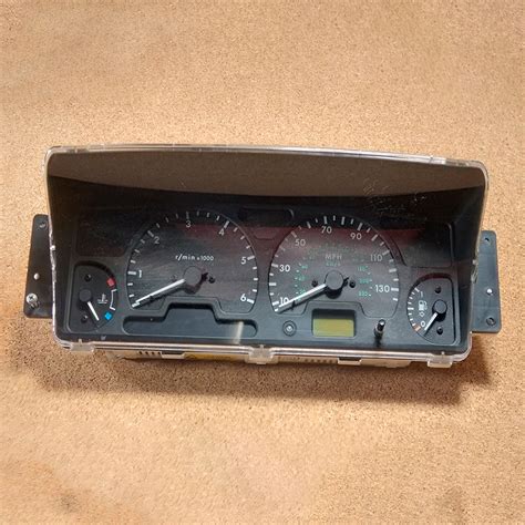 Genuine Land Rover Speedometer Instrument Cluster Mph Discovery Ii 99 02 Yac113121 Used