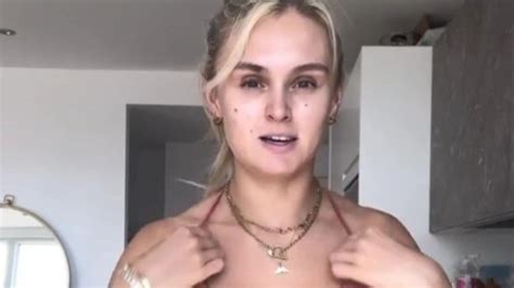 Im Super Flat Chested But Have A Hack To Give Myself Boobs In Seconds