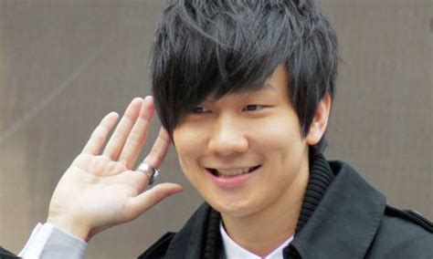 林俊杰笑图片大全林俊杰图片林俊杰卖萌图片大山谷图库