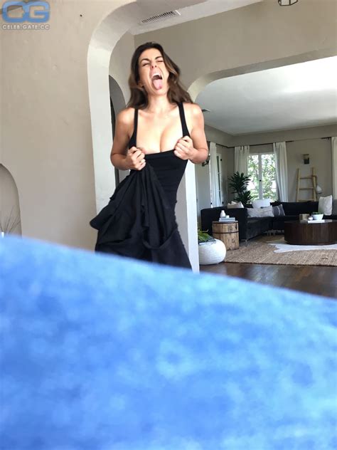 Serinda Swan Nude Pictures Onlyfans Leaks Playbabe Photos Sex Scene Uncensored