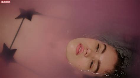 Kate Bowman Nude Pics Page 1