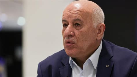 الاحتلال يستدعي جبريل الرجوب ويحجز جواز سفره بعد إشادته بالسنوار