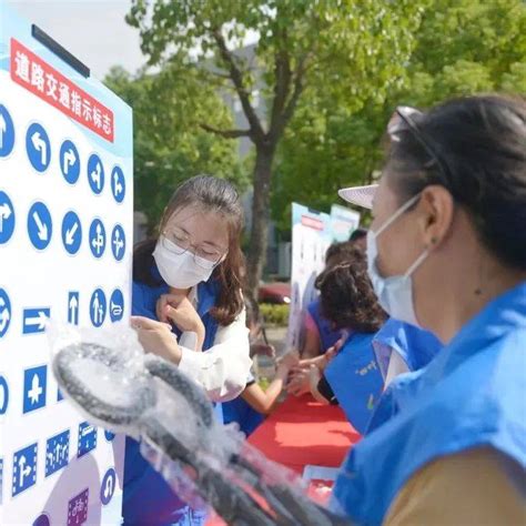 “文明交通 让爱先行”，这场科普宣讲活动很“实用”徐泾镇工作居民