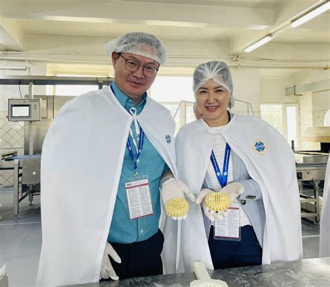 Үндэсний үйлдвэрлэгчид хүнсний манлай ууган үйлдвэр Өгөөж Чихэр Боов