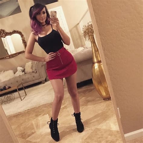 Pin By Heaven Lara On Sssniperwolf Pics Sssniperwolf Fashion