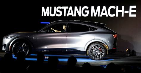 포드 美전기차 가격 최대 1000만원 인하…테슬라 주가는 장중 4 ↓