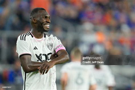 Christian Benteke Of D C United Reacts During A Stoppage In Play In