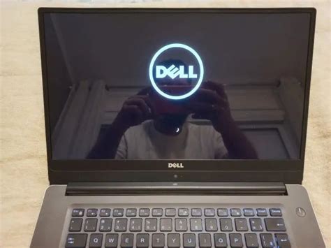 Notebook Dell I Gb Tb No Brasil