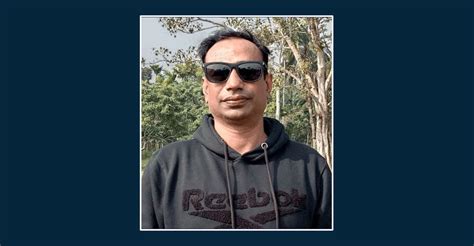 ছাত্রীকে নিয়ে প্রধান শিক্ষক উধাও