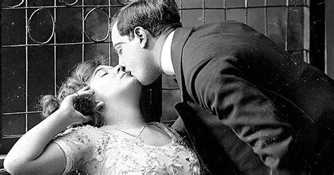 Sexo En La época Victoriana Erotismo E Higiene En La Era De La Doble Moral Infobae