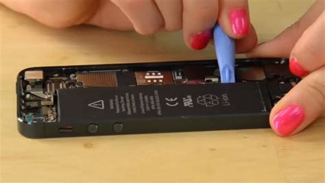 Why The IPhone 6 Will Most Definitely Be A Bigger Phone IOS IPhone Gadget Hacks