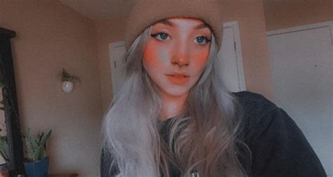 Do I Count 😙 Scrolller