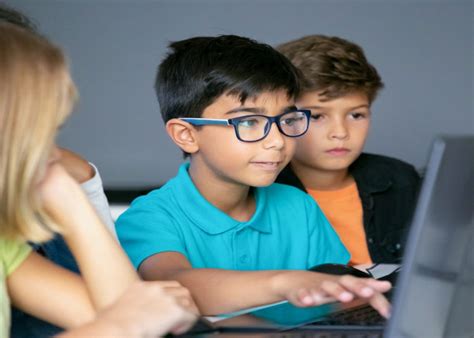 Mengenal Coding Dan Manfaatnya Untuk Anak Usia Dini