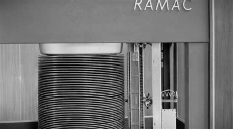 13 09 1956 IBM 305 RAMAC Retrocity 13 09 1956