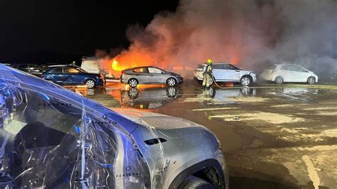 The Crews Bracing Themselves For A Rise In Electric Car Fires Bbc News