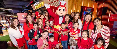 Jollibee Celebrates Mothers Day With Nationwide Tribute To Filipino Moms