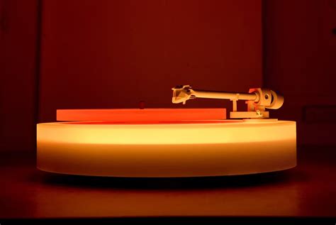 Brian Enos New Turntable Is A Vivid Celebration Of Ambient Sound Maxim