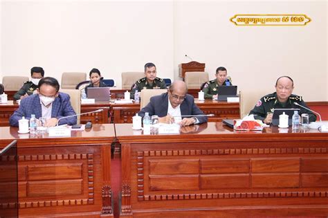 សម្ដេចក្រឡាហោម ស ខេង អញ្ជើញដឹកនាំកិច្ចប្រជុំ ស្ដីពីការបញ្ជូនមន្រ្តីពន្ធនាគារ