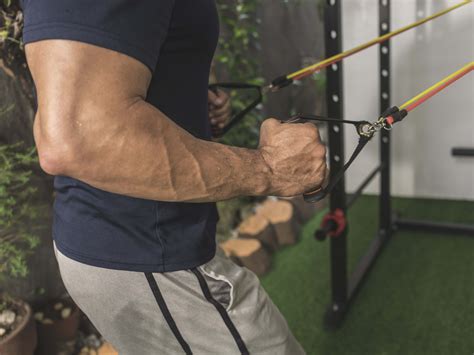 Exercise Scientist Milo Wolf Ranks And Roasts The Most Popular Forearm Exercises Men S Fitness