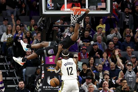 Sam Amick On Sacramentos Protective Stance During The Trade Deadline