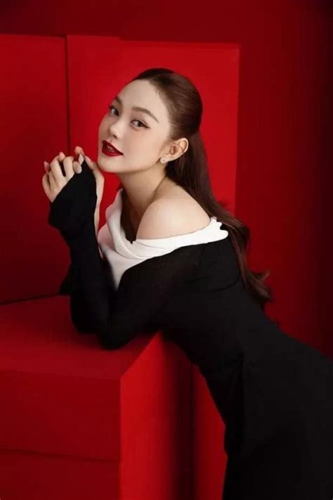 Tu I Minh H Ng S H U Kh I T I S N Kh Ng C N O M D N Sao Vi T C Ng Ph I N