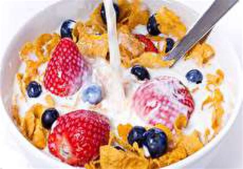 طرز تهیه کورن فلکس خانگی رژیمی برای صبحانه ستاره