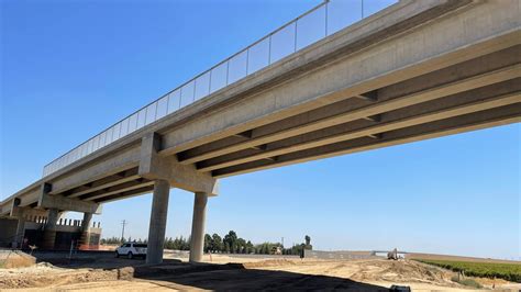 News Release High Speed Rail Authority Completes Overpass Opens Roadway To Traffic In Madera