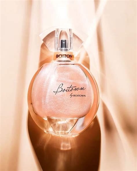 Boitown By Boitown 冰希黎幻彩鎏金香水 Boitown 冰希黎 Perfume A Fragrance For Women 2018