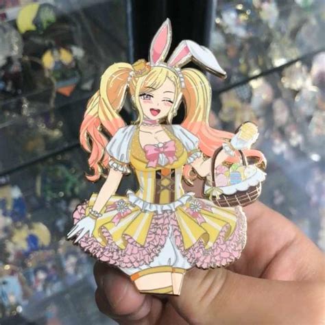 Usa Artist Custom Large Anime Sexy Young Girl Lapel Pin Metal Backstamp