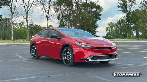 2025 Toyota Prius Plug In Hybrid Xse Premium Review Stunning Style