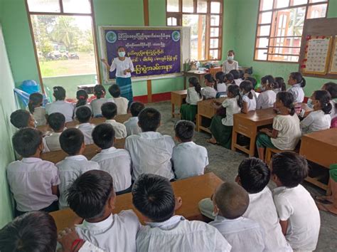 တံတားမြို့တွင် ကျောင်းသား၊ ကျောင်းသူများ အသိပညာပြန့်ပွားရေးအတွက် စာဖတ်ရှိန်မြှင့်တင်ရေး နယ်လှည့