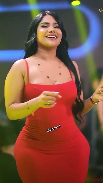 بنت ترقص بفستان احمر ضيق Youtube