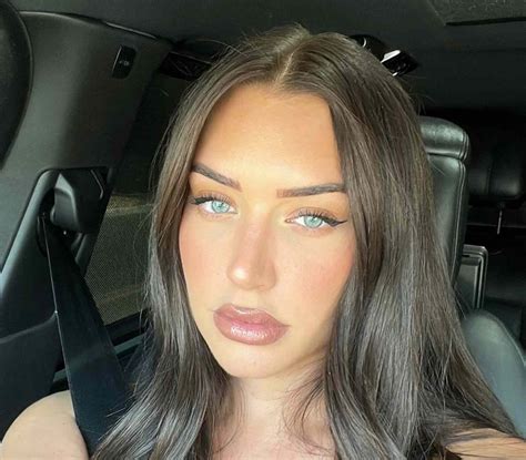 Stassie Karanikolaous Bikini Body Is Dazzling In Her Latest Instagram