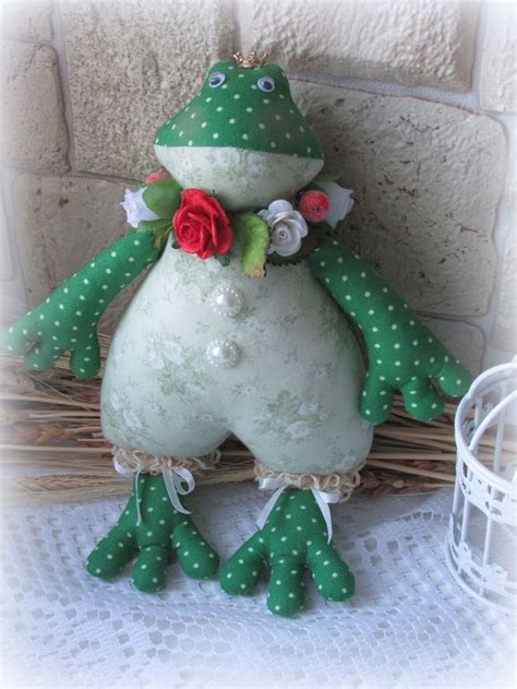 Pin by Евгения Крылосова on лягушка Тильда | Felt crafts, Crafts ...