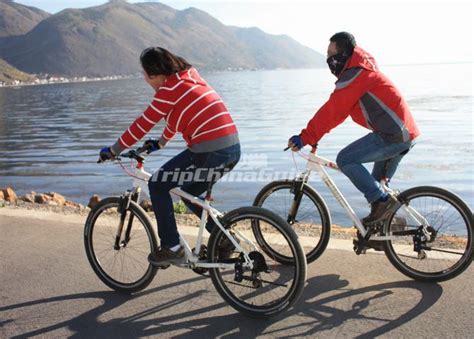 Cycling Around Erhai Lake In Dali Chinas Yunnan Province Erhai Lake