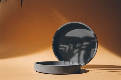 기하학적 형태의 화장품을 보여주는 연단 브랜딩 및 패키징 프레젠테이션을 위한 배경 내츄럴 스킨케어 뷰티 제품 컨셉 0명에 대한 스톡 사진 및 기타 이미지 Istock