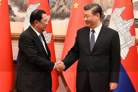 សម្ដេច ហ៊ុន សែន៖សេដ្ឋកិច្ចកម្ពុជាងើបឡើងវិញដោយសារការជួយឧបត្ថម្ភវ៉ាក់សាំងកូវីដពីមិត្តចិន សុីសុីថាមស៍