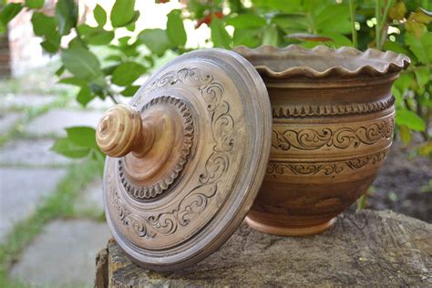 Купить Глиняный горшок для запекания с крышкой обработанный серебром ...