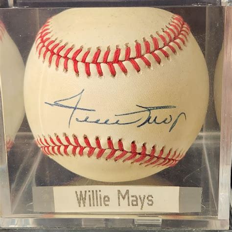 Willie Mays Signed Baseball In Collectors Case
